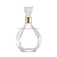 China Customized Sealing Type Vodka Whiskey Glass Bottles for Alcoholic Beverages for sale