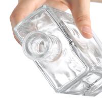 China 750 Ml Screw Cap Liquor Bottles for Top Liquor Brands Rum Vodka Whiskey Tequila Gin for sale