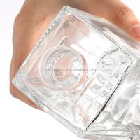 China Top Grade 500ml Whisky Glass Bottles with Cap Smooth and Sophisticated Design for sale