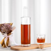 China Transparent Empty 500ml 750ml 1L Gin Whiskey Liquor Brandy Vodka Wine Glass Bottle for sale