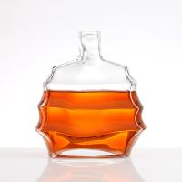 China Customize Sealing Type 750ml Whisky Bottle Square Spirit Vodka Bottle Empty for Square for sale
