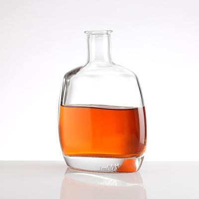 China Aluminum Plastic PP Collar High Grade 700ml Glass Wine Bottles for Whiskey for sale