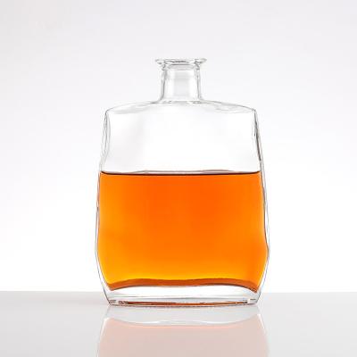 China 375/500/750/1000ml Customized Luxury Whisky Gin Glass Bottles for Beverage Production for sale