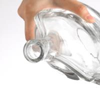 China 500ml Frosted Clear Empty Round Crystal Whiskey Bottle for Luxury Liquid Glass Wine for sale