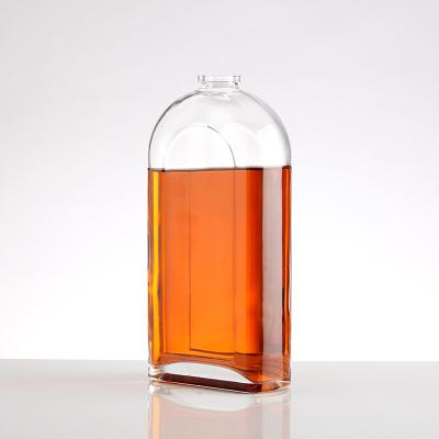 China 700ml Clear Vodka Alcohol Spirits Liquor Whiskey Alcoholic Tequila Glass Bottle with Cork for sale