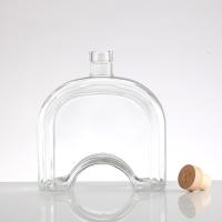 China Industrial Beverage 500 ml 700 ml 750 ml 1000 ml Luxury Whiskey Glass Bottle with cork for sale