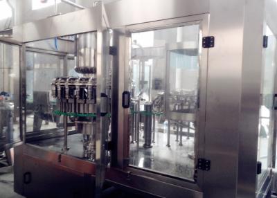 China Safe Commercial Bottling Equipment , 2500kg/H Automatic Bottle Filling Machine for sale