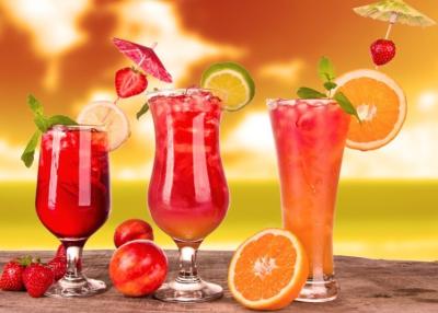 China PLC Control Fruit Juice Filling Machine For Beverage Factory SUS304 Silvery White for sale