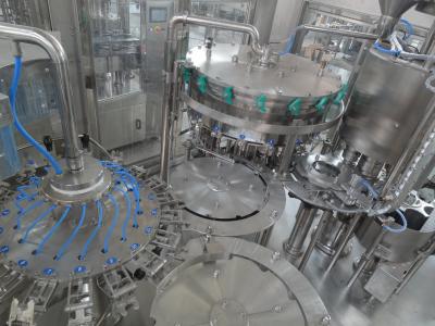 China Small Scale Industries Carbonated Beverage Filling Machine 7kw PLC Control for sale