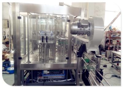 China Carbonated Beverage Filling Machine / Beer Filling Machine 4000p/H - 6000p/H Capacity for sale