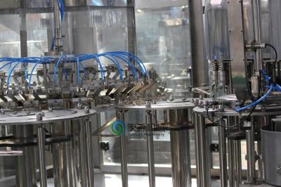 China 0.5L Water Bottle Filling Machine PLC Controled / Liquid Filling Line for sale