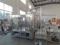 China Auto 3000kg SUS304 3in1 Glass Bottle Filling Machine 6000bph  PCl Control for sale