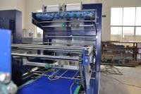 China Auto Heat Tunnel Shrink Wrapping Machine For Beverage Flat Bottle for sale