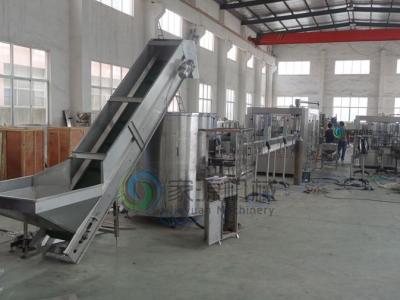 China Automatic Beverage Manufacturing Equipment / Square PET Bottle Unscrambler for sale