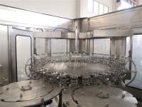 China SUS304 Carbonated Drink Filling Machine Sparkling Water 4000 Bottles / Hr for sale