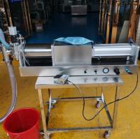 China Coconut Water Quantitative Filling Machine Detergent Cleaning Agent Filling Machine for sale