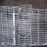 China Hot Dip Galvanized Carbon Steel Metal Grating Customized Special Shaped for sale