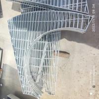 China Hot Dip Galvanized Carbon Steel Metal Grating Customized Special Shaped for sale