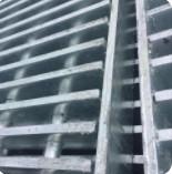 China Pressure Welded Stainless Steel Grating 30mm Bearing Bar Pitch 100mm Cross Bar Pitch for sale