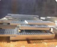 China Silver Pressure Welded Galvanized Steel Grating Engineering for sale