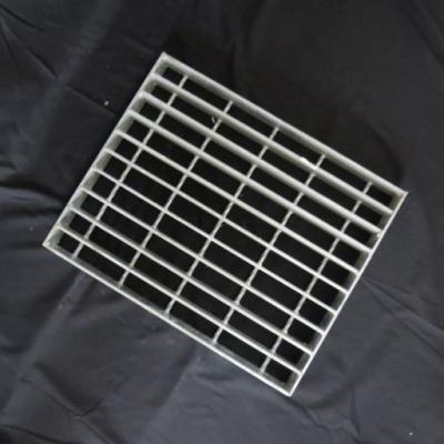 China Silver Pressure Welded Galvanized Steel Grating Engineering for sale