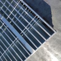China Carbon Q235 Steel Metal Grating Bearing Bar Pitch 30mm Hot Dip Galvanized for sale