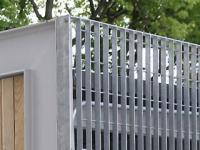 China Galvanized Steel Grating Fence 1.5 Inch Wire Mesh Hot Dip Galvanized for Farm Villa for sale