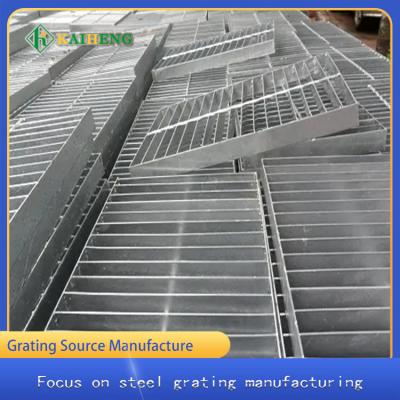 China ODM 19w4 Hot Dip Galvanized Steel Grating Cover Plate for Water Well 30mm Spacing for sale