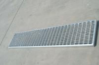 China Hot Dip Galvanized Steel Grating Cover Plate Drain Grate Q235 Carbon Steel 25mm for sale