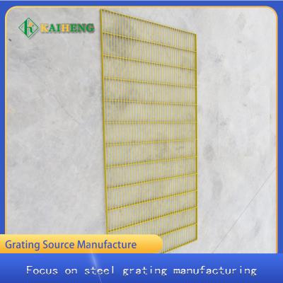 China Goose Cage Fence Grating Plate Q235 Carbon Steel Plastic Dipping Corrosion Resistant for sale