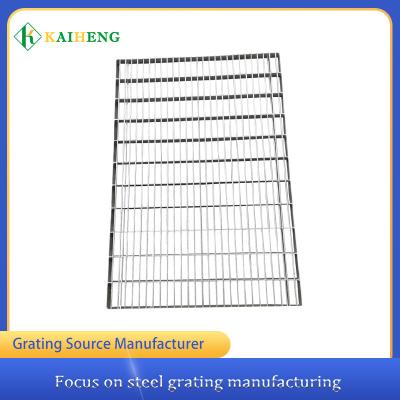 China Hot Dip Galvanized Steel Grating Fence 800x1000mm Q235 Carbon Steel for Animal Cage Construction for sale