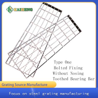 China T1 Welded Galvanized Steel Serrated Stair Treads 40mm Bearing Bar Pitch 125-325mm Width for sale