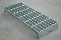 China Galvanized Steel Grating Treads 60mm Pitch Bearing Bars for sale