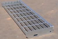 China T4 Checkered Platenosing Bolted Steel Metal Grate Stair Treads 60mm Pitch for sale