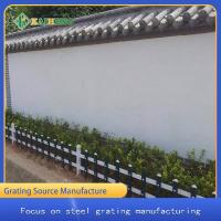 China PVC Lawn Welded Mesh Fencing 300-600mm Height Green Belt Border Fence Guardrail for sale