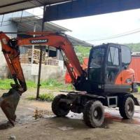 China Used Mini Wheel Excavator Digger DOOSAN DH60 Second Hand Excavator 5550 kg for sale