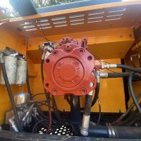 China Hyundai 520 Used Excavator Material Handling Old Construction Machinery for sale
