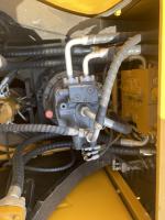 China Used Sany SY215C Hydraulic Crawler Excavator with Cummins QSB6.7 Engine 21800kg Working Weight and 114 kw Power for sale