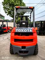 China Used Toyota 30 Compact Forklift with 3000kg Load Capacity 3m Max Lift Height and 2210mm Turning Radius for sale