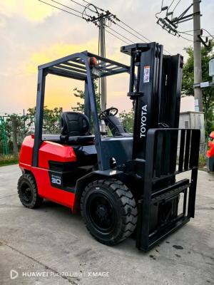 China Used Toyota 30 Forklift with 3m Max Lift Height 2210mm Turning Radius and 7-12 Days Delivery for sale
