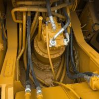 China 2024 Model Used CAT 325D Excavator with 1.19m³ Bucket and 6700mm Dig Depth for Heavy-Duty Work for sale