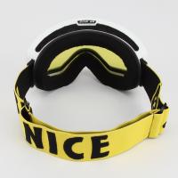 China Detachable Ski Goggles Anti Scratch OTG Design Three Layer Foam Thickness 15mm for sale