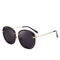 China Ladies Fashion Sunglasses High Temperature Resistance For Travelling / Decoration for sale