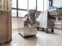 China Customized Density Industrial Mixing Machine with 220V Voltage for Consistent Results for sale