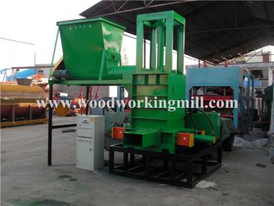 China Automatic packing machine press wood shavings into 20kg/bag for sale