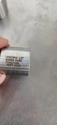 China Stainless Steel Pipe Fittings 316L  EQ Coupling Threaded 6000 #  1/2 