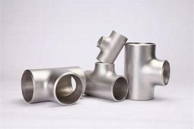 China Nickel Alloy Pipe Fittings Butt Welding Tee Incoloy 625 UNS N02200 ASME B16.9 for sale