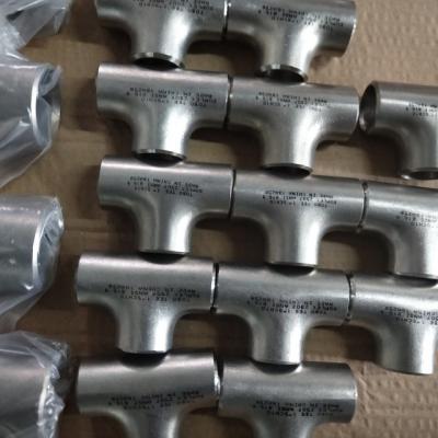 China BW Butt Welding Pipe Equal Tee 1