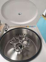 China Table Top Low Speed Laboratory Centrifuge with 3354xg RCF 4*100ml Swing Out Rotor and 10 Speed Curves for sale
