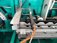China 1-8 Color Plastic Bottle Automatic Linear UV Printing Machine for sale